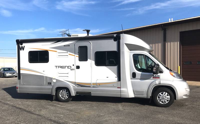 2014 Winnebago Trend 23L, Class C RV For Sale By Owner in New lenox ...
