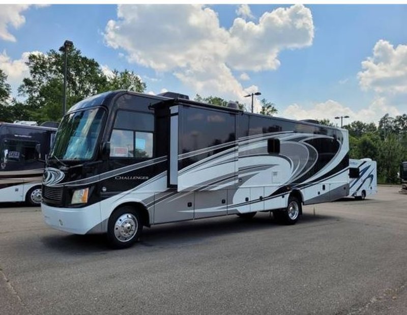 Used 2014 Thor Industries Pinnacle Challenger 37KT for Sale by Owner in ...