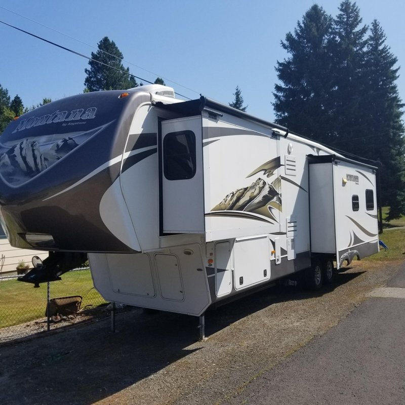 2014 Keystone Montana Mountaineer 358RLT, 5th Wheels RV For Sale By ...