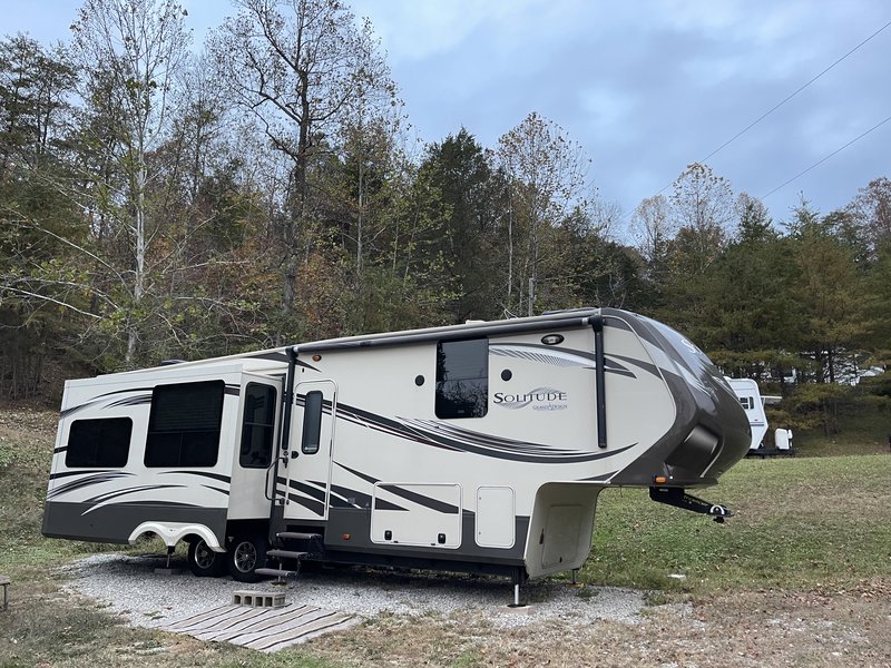 2014 Grand Design Solitude 305RE, 5th Wheels RV For Sale By Owner in ...