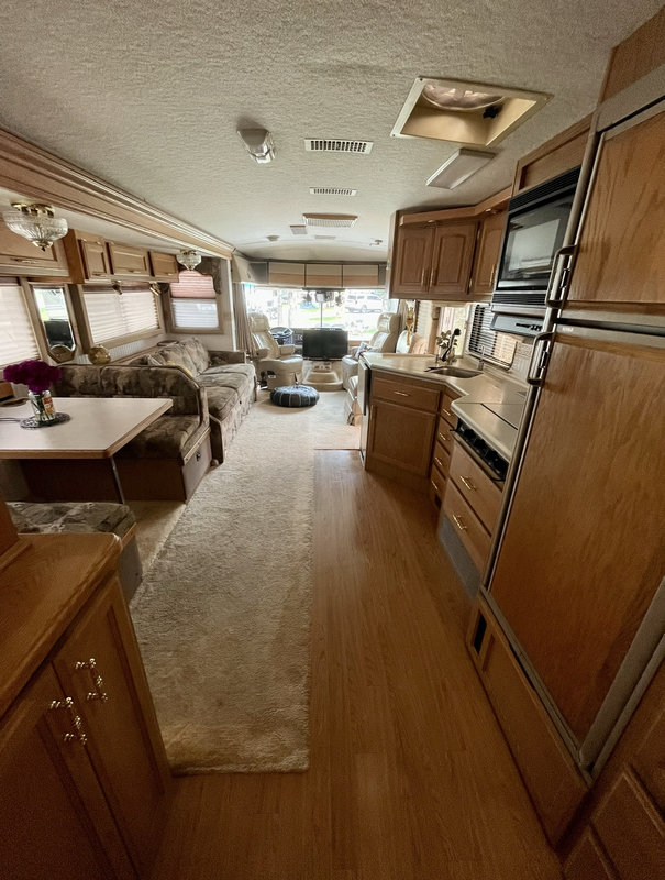 1998 Fleetwood Pace Arrow Vision 36B, Class A - Gas RV For Sale By ...
